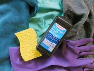 What you should know about cleaning with hydrogen peroxide | Hello ...
