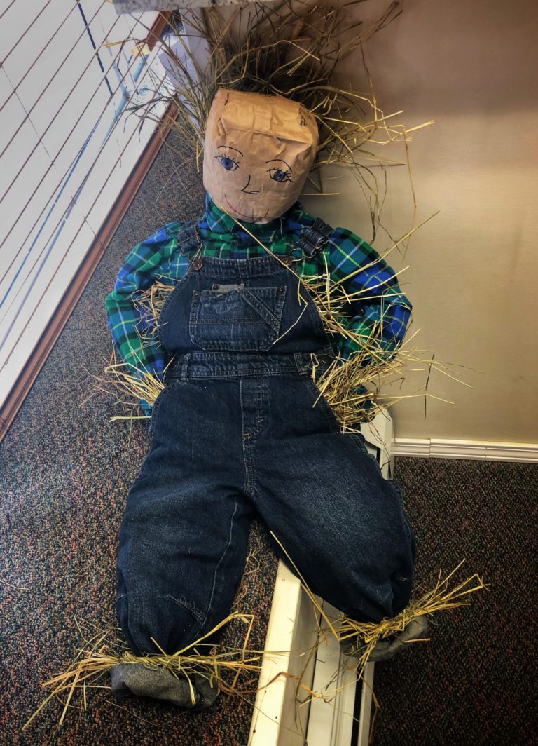 How to make a small scarecrow | Hello Homestead